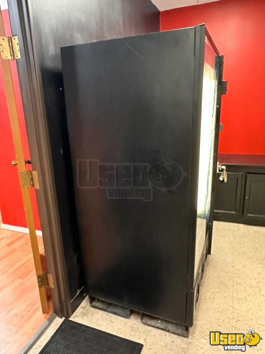 Dixie Narco DN5591 Bev Max Glass Front Soda Vending Machine For Sale in ...