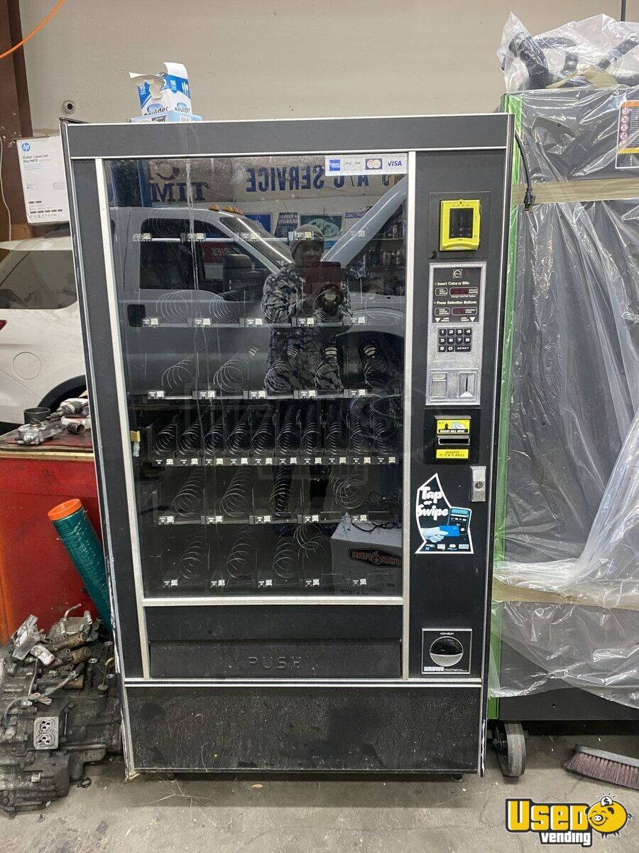 Rowe 5900 Glass Front Snack and Cookie Vending Machine For Sale in Maryland