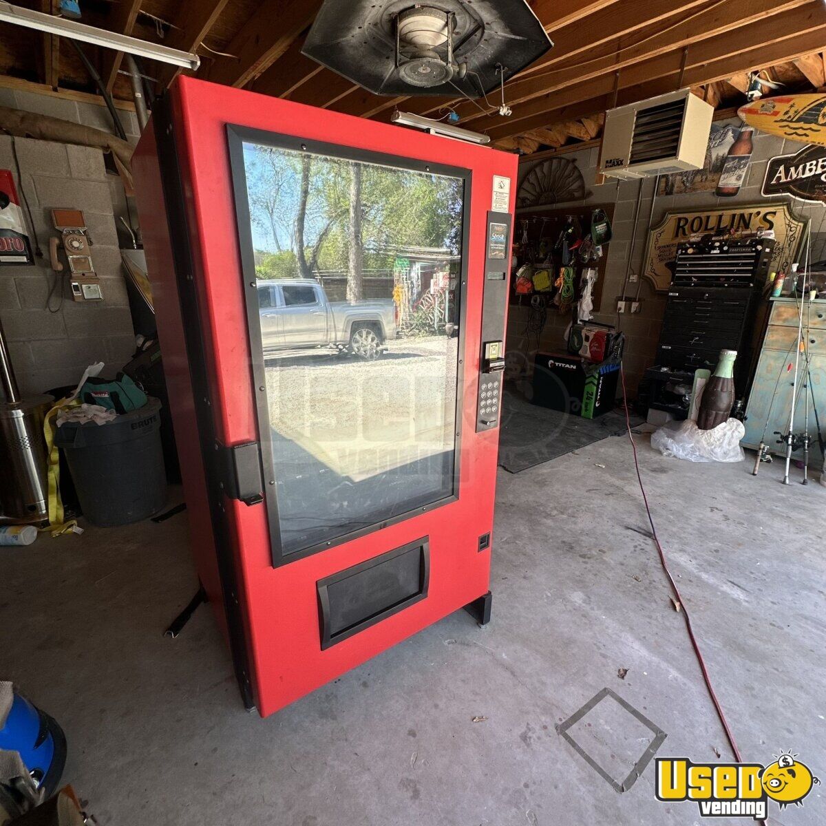 Automatic Merchandising Systems Ams39 Sensit | Combo Snack & Soda Vending Machine for Sale in Texas