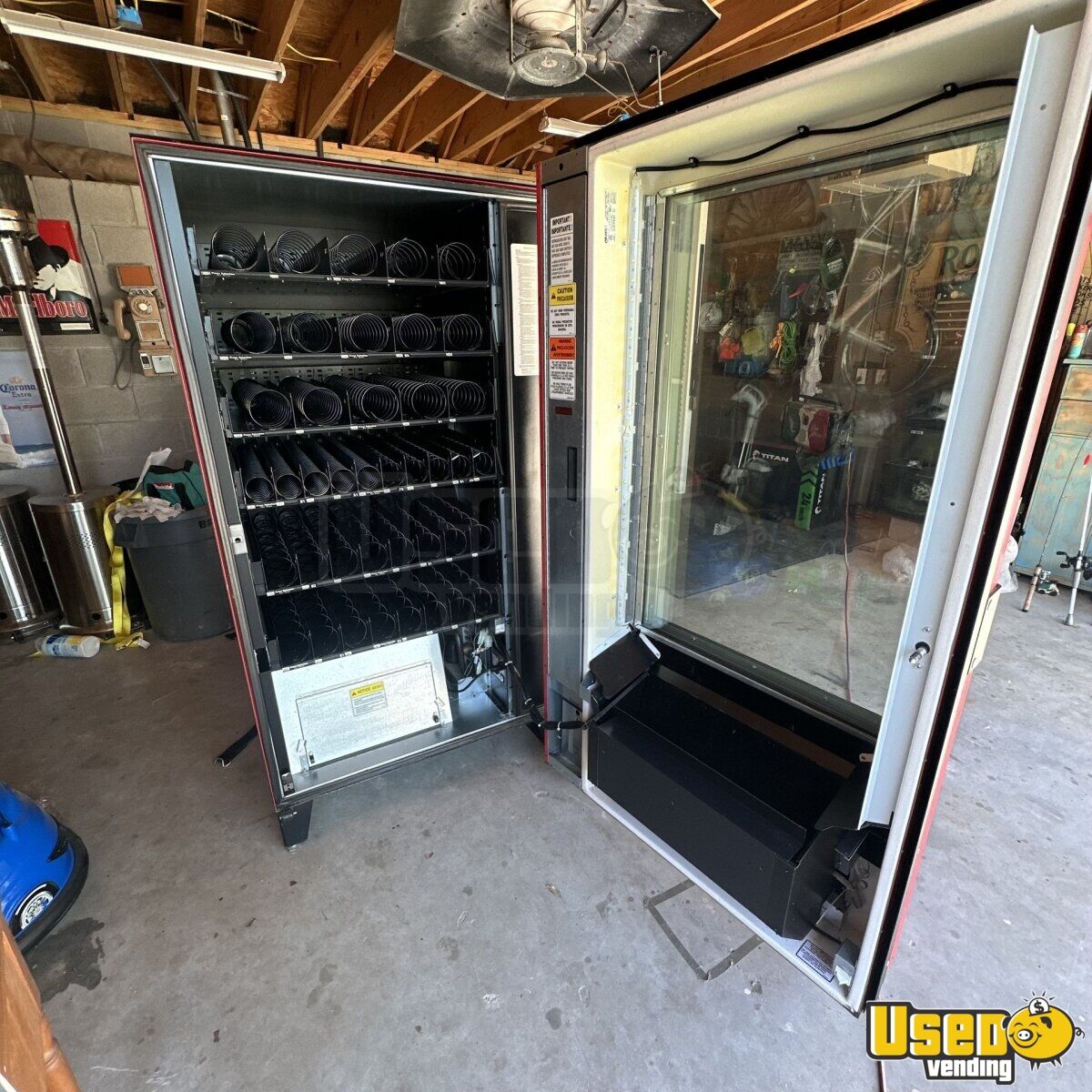 Automatic Merchandising Systems Ams39 Sensit | Combo Snack & Soda Vending Machine for Sale in Texas