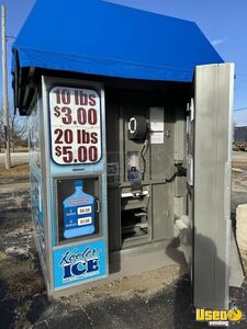 Bagged Ice Vending Machines for Sale
