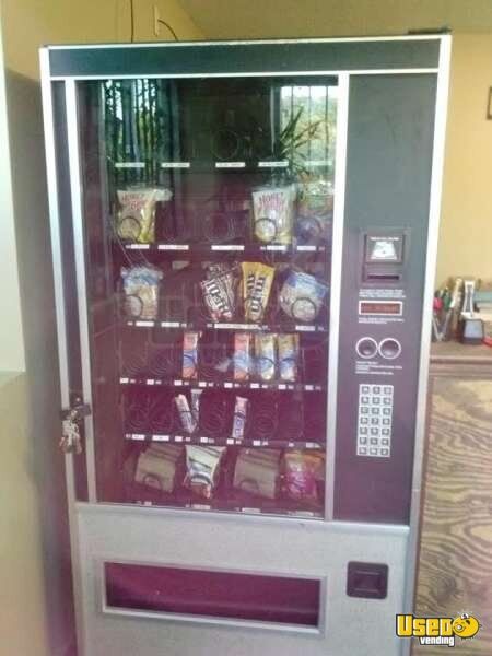 FSI / USI Electronic Snack Machine | Vending Machine for Sale in Alabama