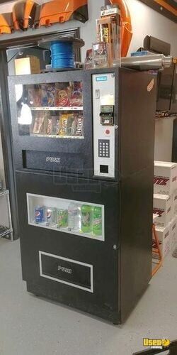 Genesis G0-127/137 Electrical Snack Soda Machines | Combo Vending ...