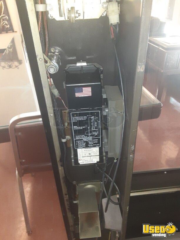 Rowe International 4900 Large Glass Front Snack Vending Machine For ...