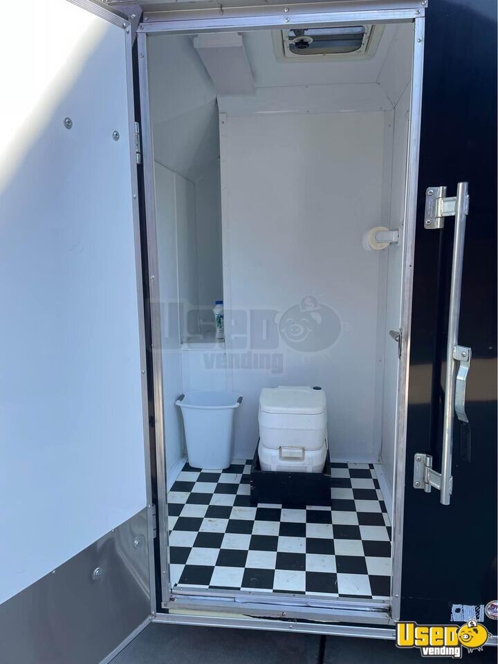 Like-New 6' x 10' Mobile Tailgating Trailer with Bathroom | Mobile ...