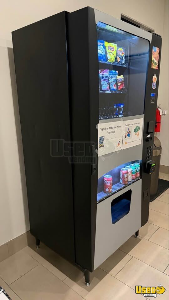 Wittern FSI USI Futura Snack and Drink Combo Vending Machine For Sale ...