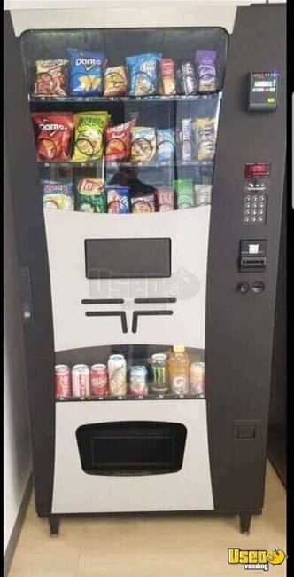 F920 Futura USI Wittern Snack and Drink Combo Machine | Electronic ...