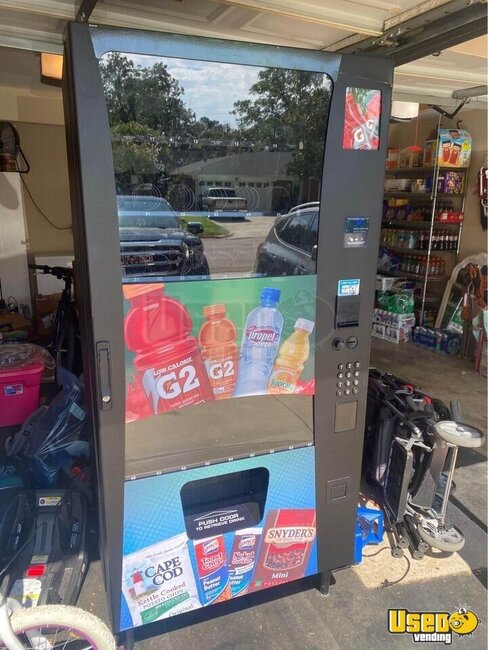 Wittern 3589 FSI USI Snack and Drink Combo Vending Machine For Sale in Texas