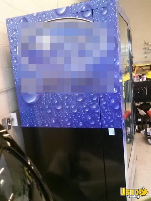 Vendo Vue 40 Electronic Soda Machine | Live Display Vending Machines ...