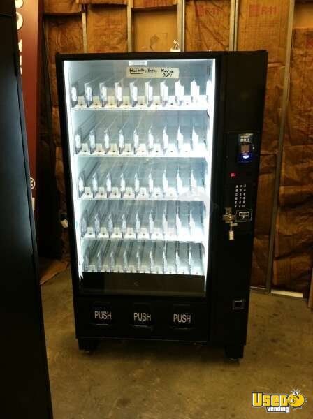 BevMax Vending Machine - Dixie Narco Machine - Dixie Narco Bevmax