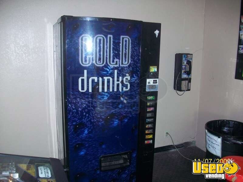 Electrical Snack & Soda Vending Machines :: Dixie Narco DN501E R/S 11-9 ...