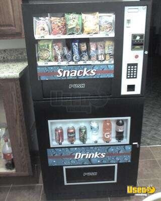 Electrical Snack & Soda Vending Machines :: Genesis Mfg Go-127/Go-137