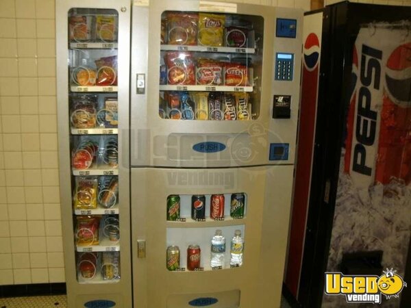 2009 Antares Office Deli Electronic Snack Soda Combo Entree Vending ...
