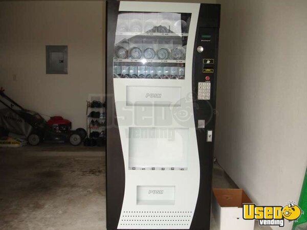 Electrical Snack & Soda Vending Machines :: genesis - full size combo