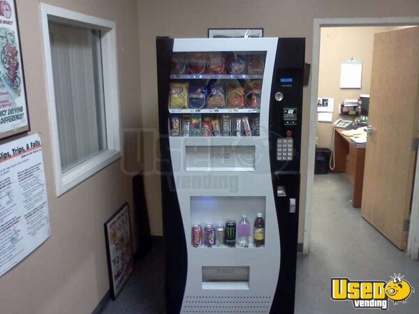 GO-380 / G- 620 Machines - Electrical Vending Machines - Used Vending ...