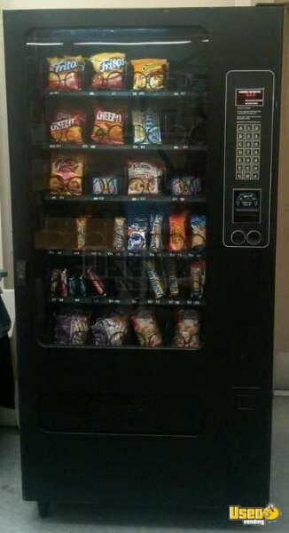 USI Snack Machine - Dixie Narco Machine - Bevmax Vending Machine